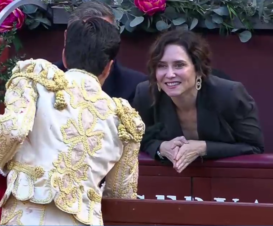 Isabel Díaz Ayuso - uma presidente exemplar - Partebilhas