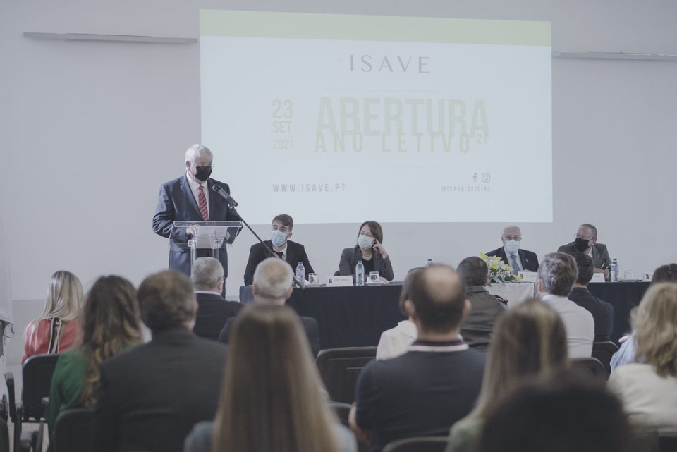 AMARES: ISAVE INAUGURA ANO LETIVO - BLOGUE DO MINHO