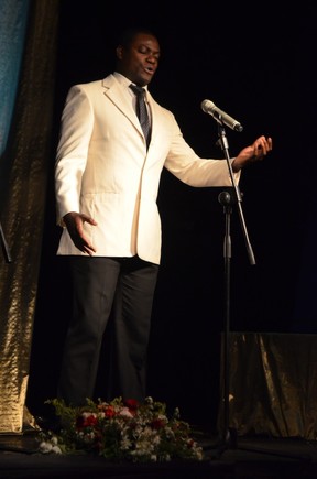 Sinfónico Classicos da Música Angolana | SkyscraperCity Forum